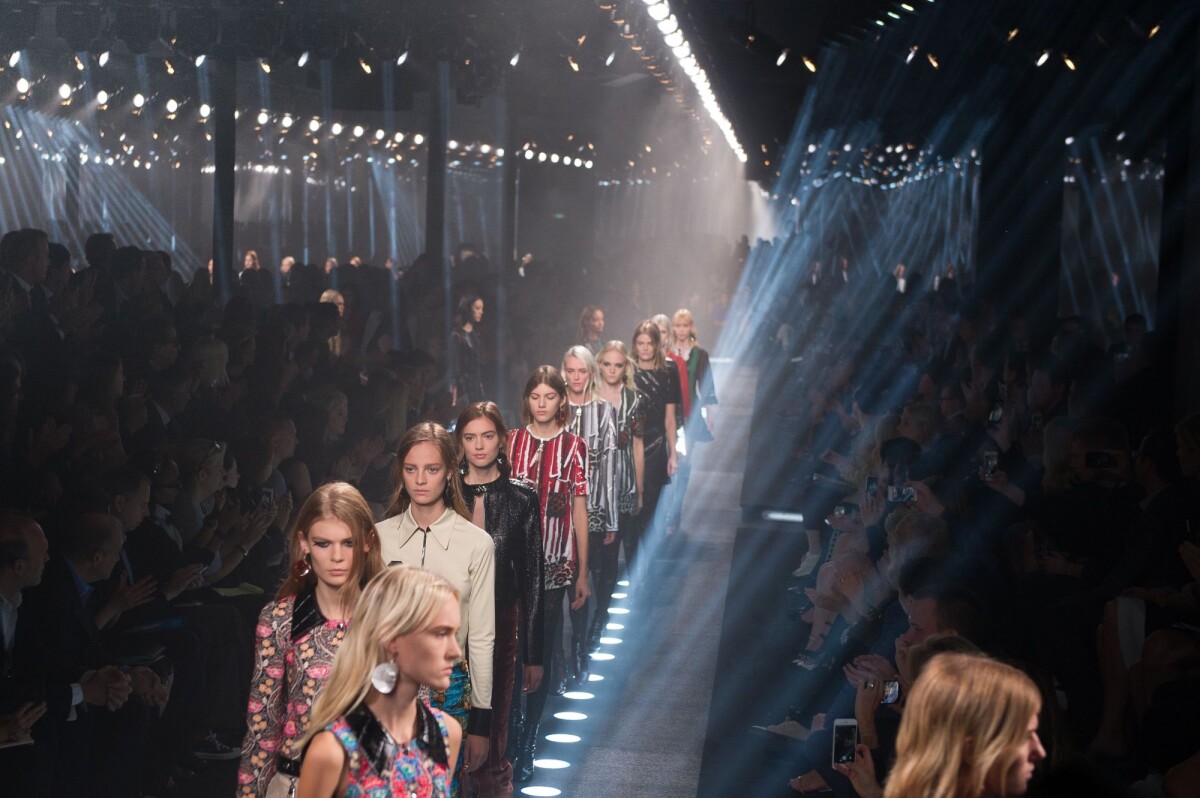 Photo : Défilé Louis Vuitton printemps-été 2015 à la Fondation Louis ...