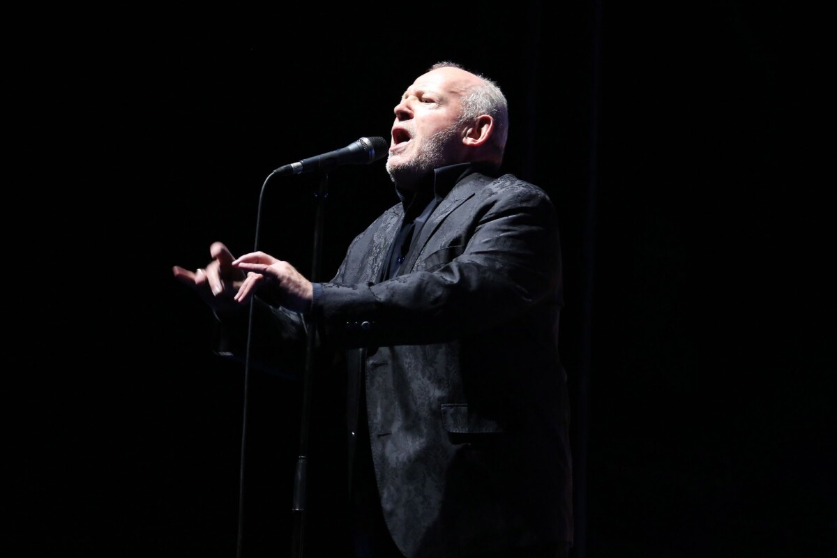 Photo : Joe Cocker en concert à Paris le 15 mai 2013 - Purepeople