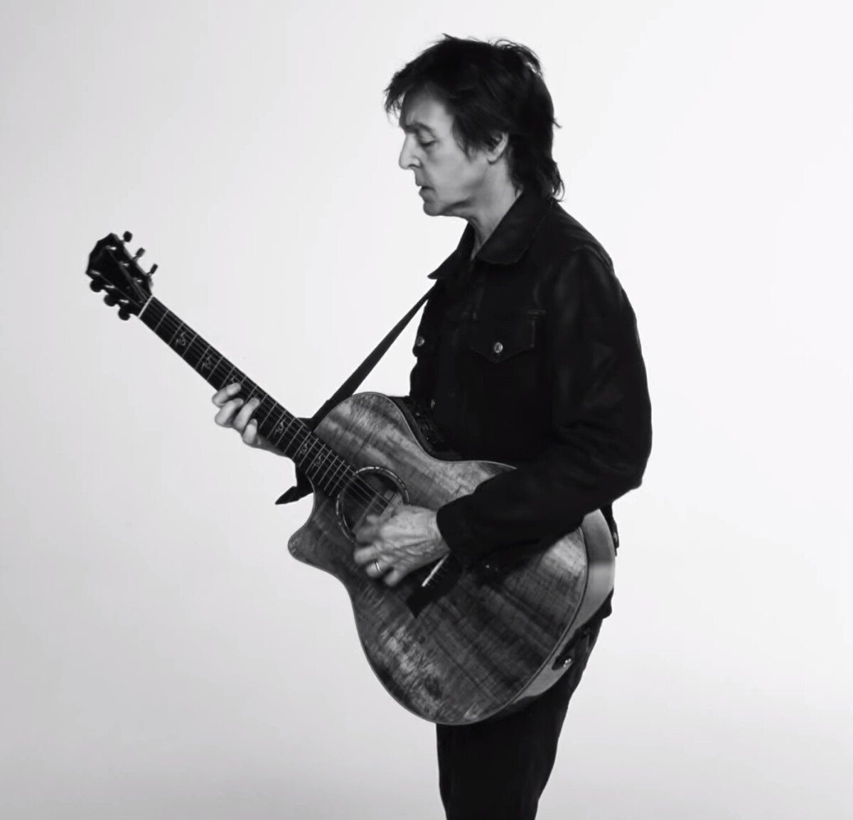 Photo : Paul McCartney dans le nouveau clip de Rihanna ...