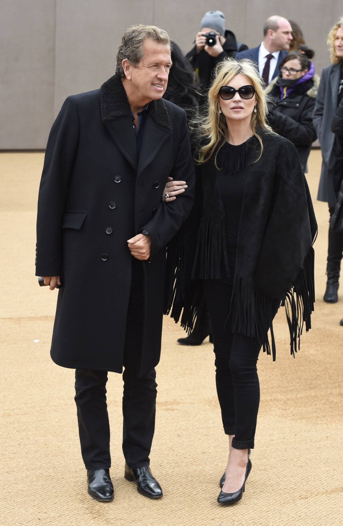 Photo : Mario Testing et Kate Moss arrivent aux Kensington Gardens pour ...