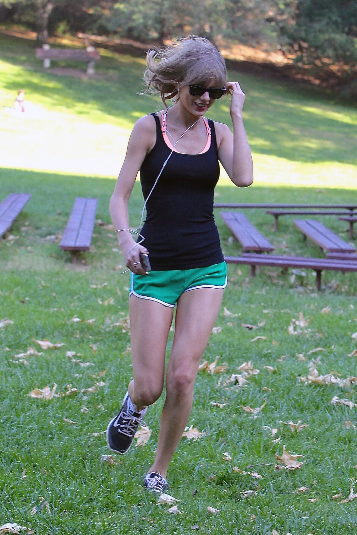Photo : Taylor Swift fait un jogging à Los Angeles, le 30 mars 2015 ...