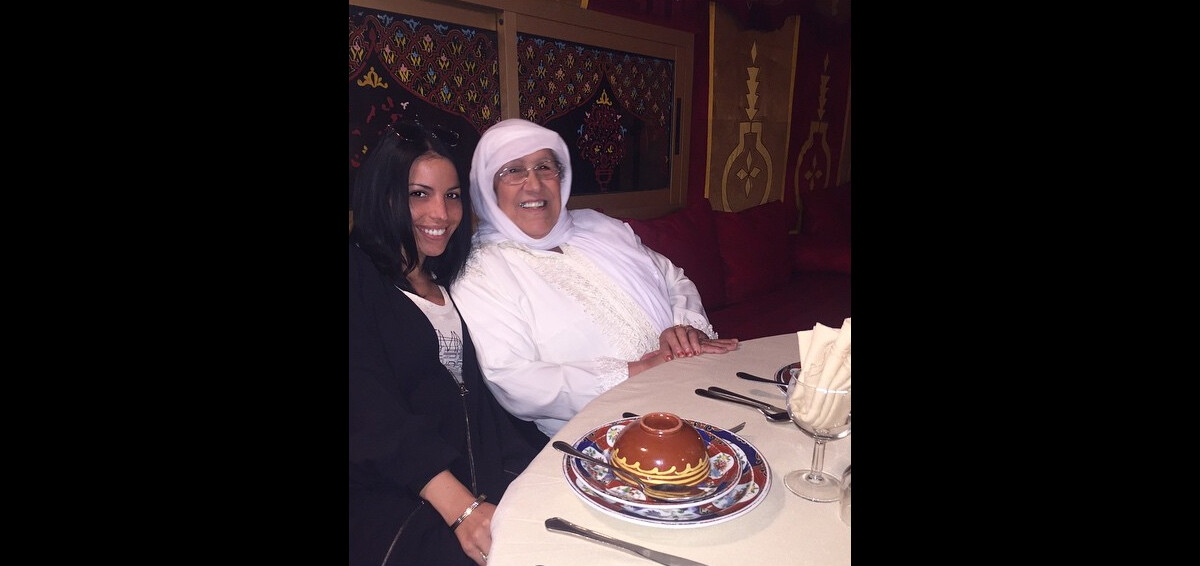Photo : Siham Bengoua en vacances au Maroc : dîner détente avec sa ...