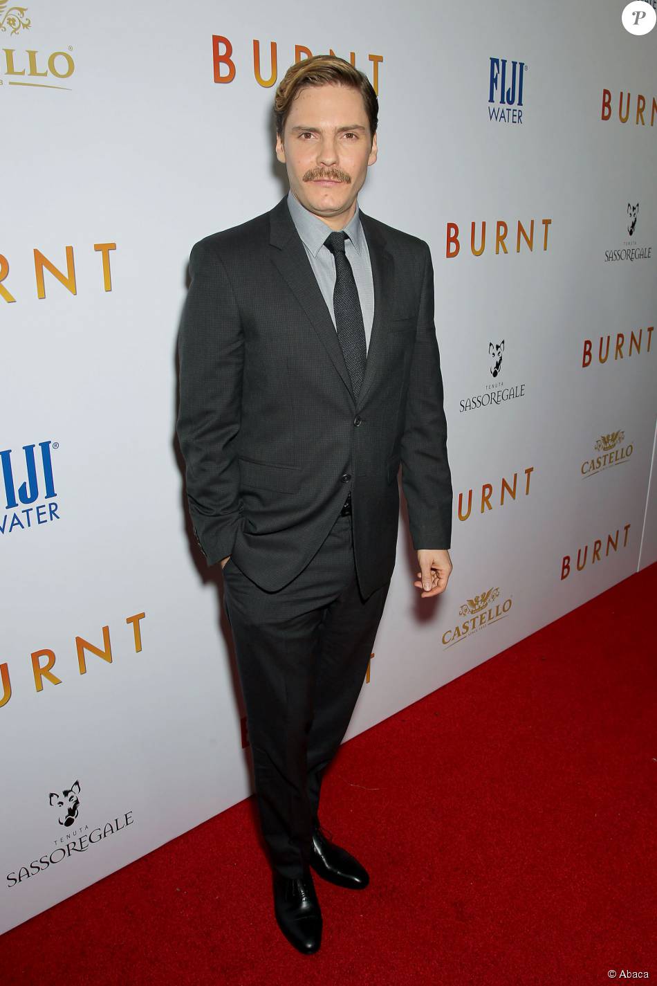 Daniel Bruhl à la première du film Burnt (À vif) à New York le 20 ...