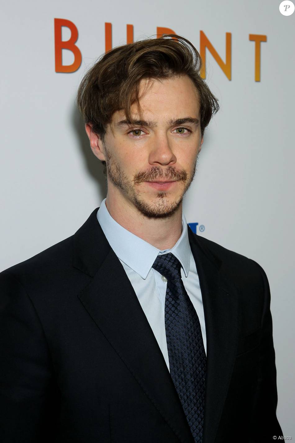 Sam Keeley à la première du film Burnt (À vif) à New York le 20 octobre ...
