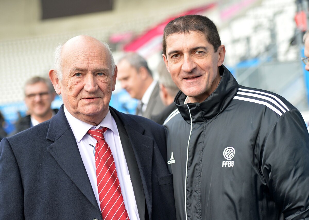 Photo : Pierre Camou ( président de la fédération française de Rugby ...