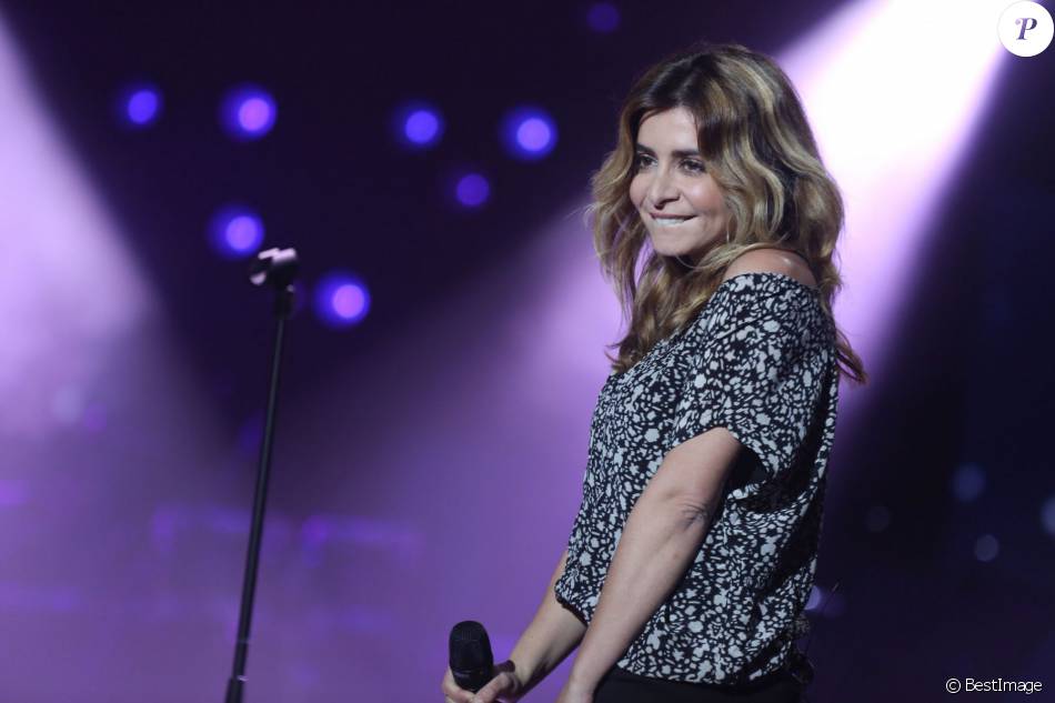 Exclusif - Julie Zenatti, lors de l'enregistrement de la soirée des 10 ...