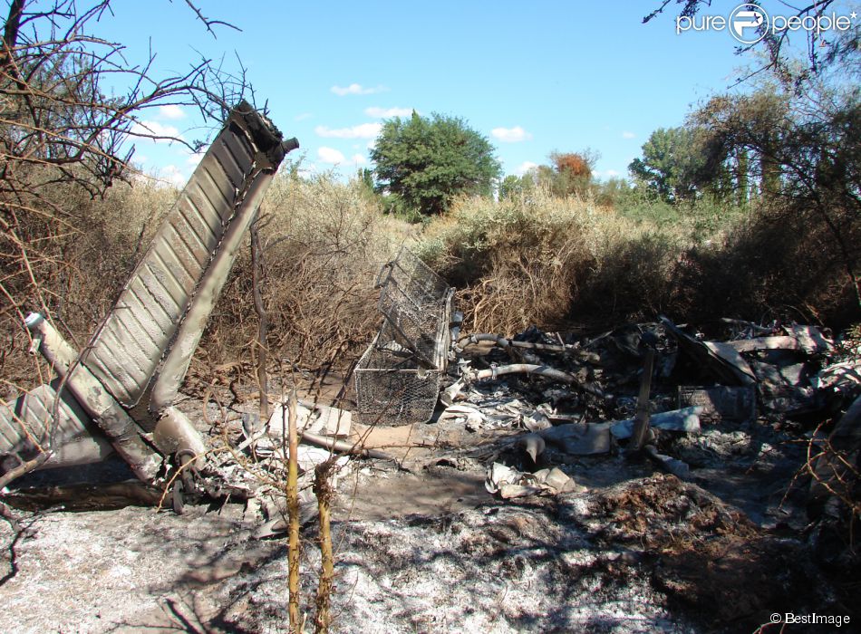 Image des débris d'un des hélicoptères du drame de Dropped dans la ...