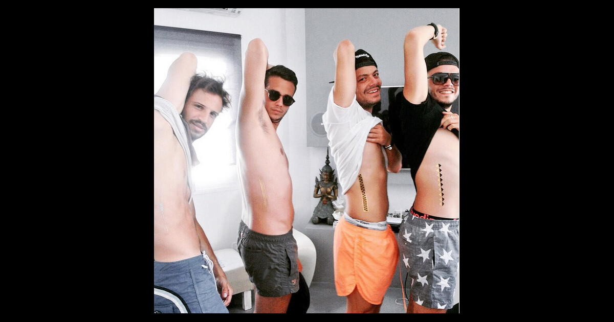 Kev Adams: Son frère, Gad Elmaleh, Kendji, Cyril Hanouna... Quelle est ...