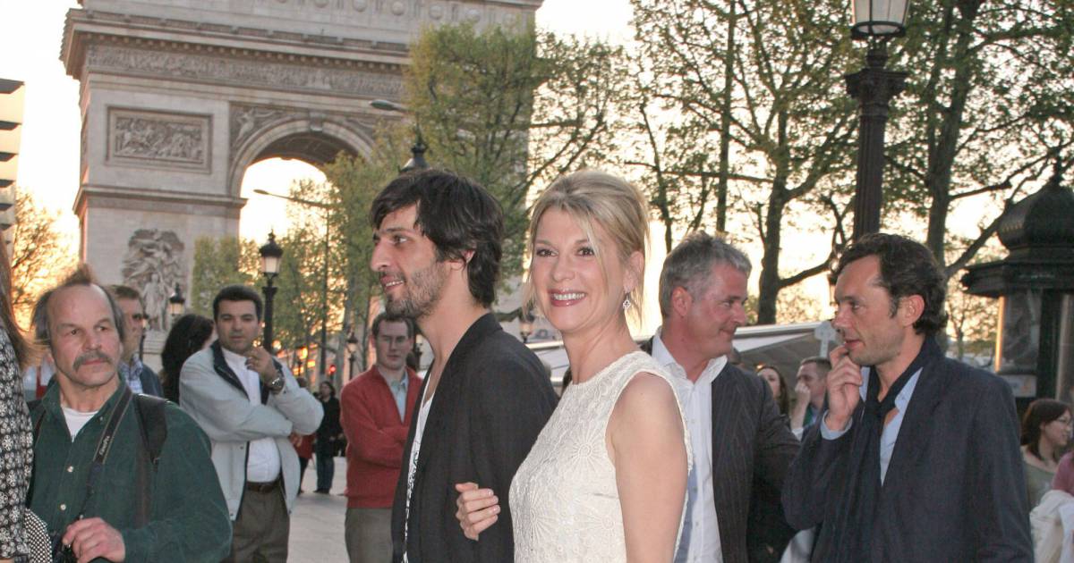 Michèle Laroque et David Kammenos à Paris le 2 mai 2006. - Purepeople