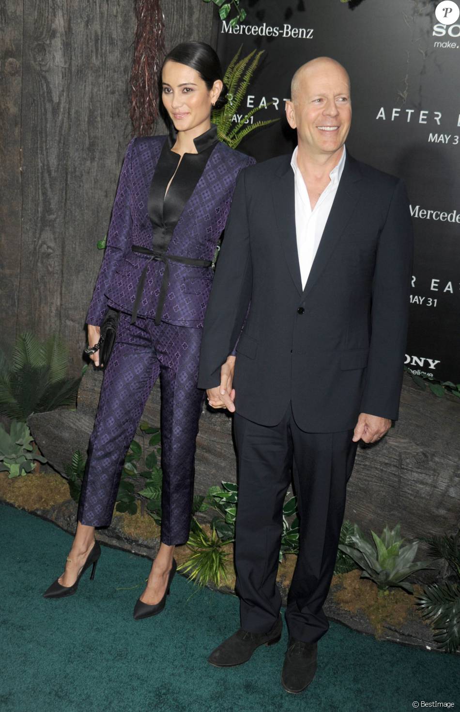 Bruce Willis et Emma Heming - Première du film After Earth à New York ...