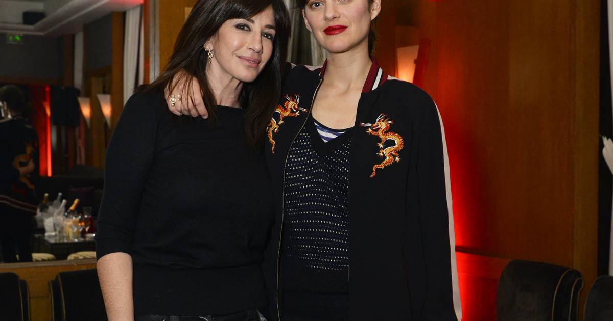 Marion Cotillard et Albane lors de la soirée AClub au restaurant L ...