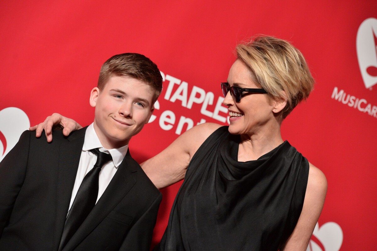 Photo : Roan Bronstein et sa mère Sharon Stone lors de la soirée ...