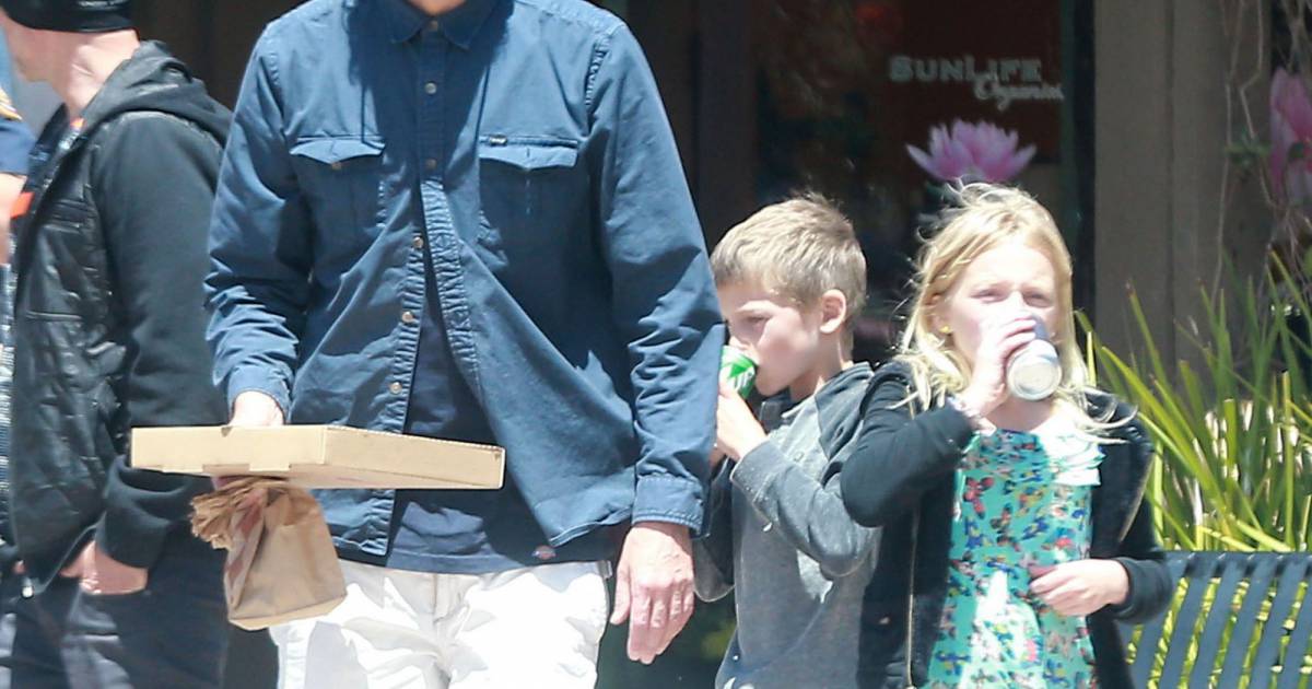 Exclusif - Rupert Sanders emmène ses enfants Tennyson et Skyla déjeuner ...