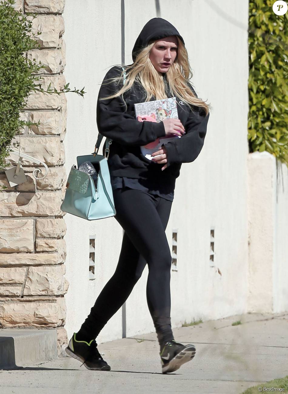 Exclusif - Kesha de retour à New York après avoir perdu son procès pour ...