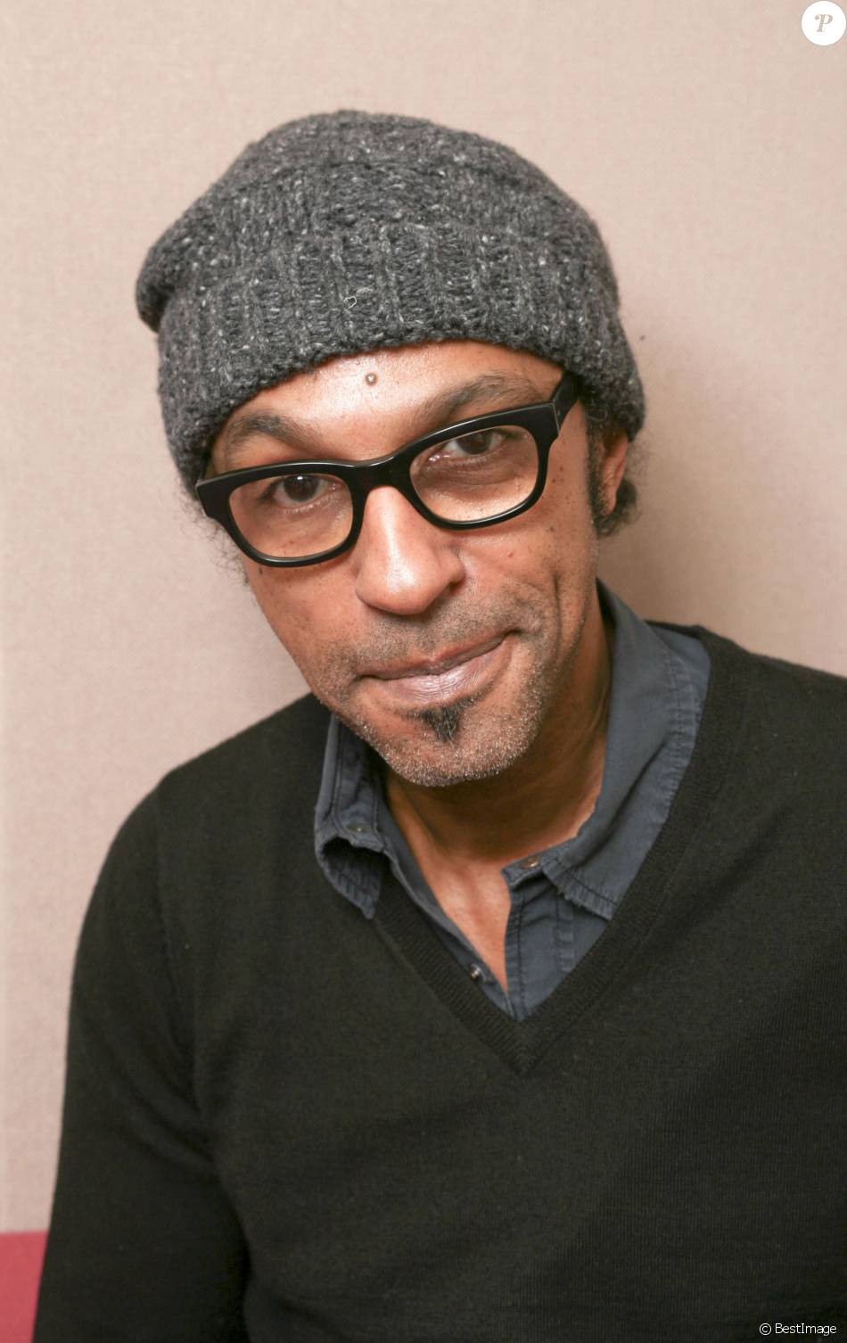 Portrait de Manu Katche réalisé en 2014. - Purepeople