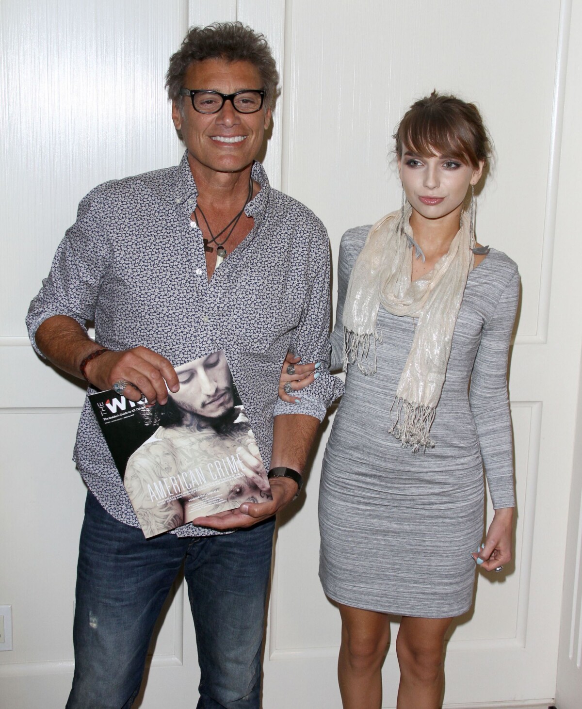 Photo : Steven Bauer et Guest - Arrivées à la cérémonie des Emmy au ...