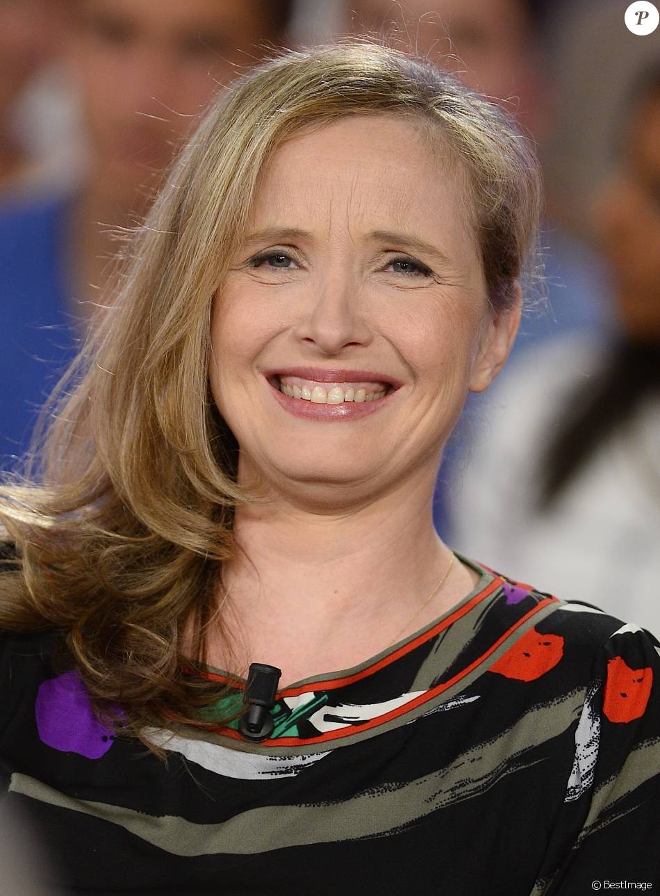 Julie Delpy - Enregistrement de l'émission Vivement Dimanche à Paris le ...
