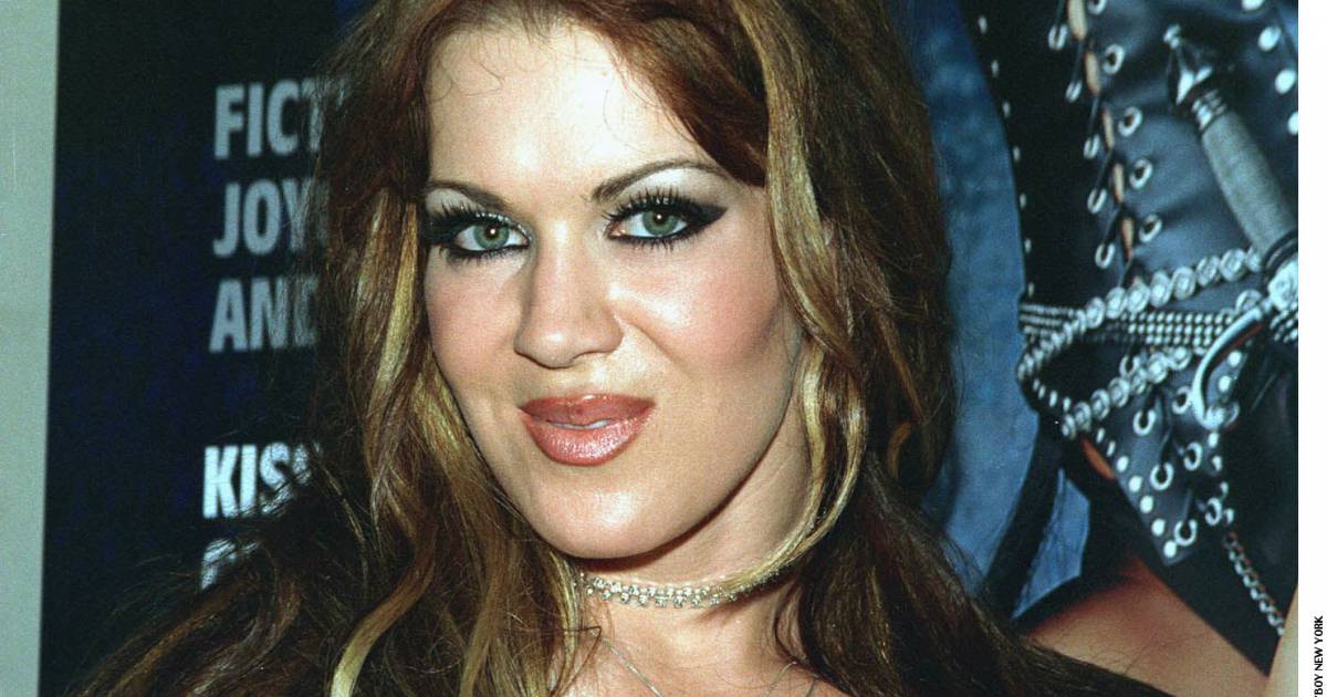 Joanie Laurer à New York le 27 novembre 2001 - Purepeople