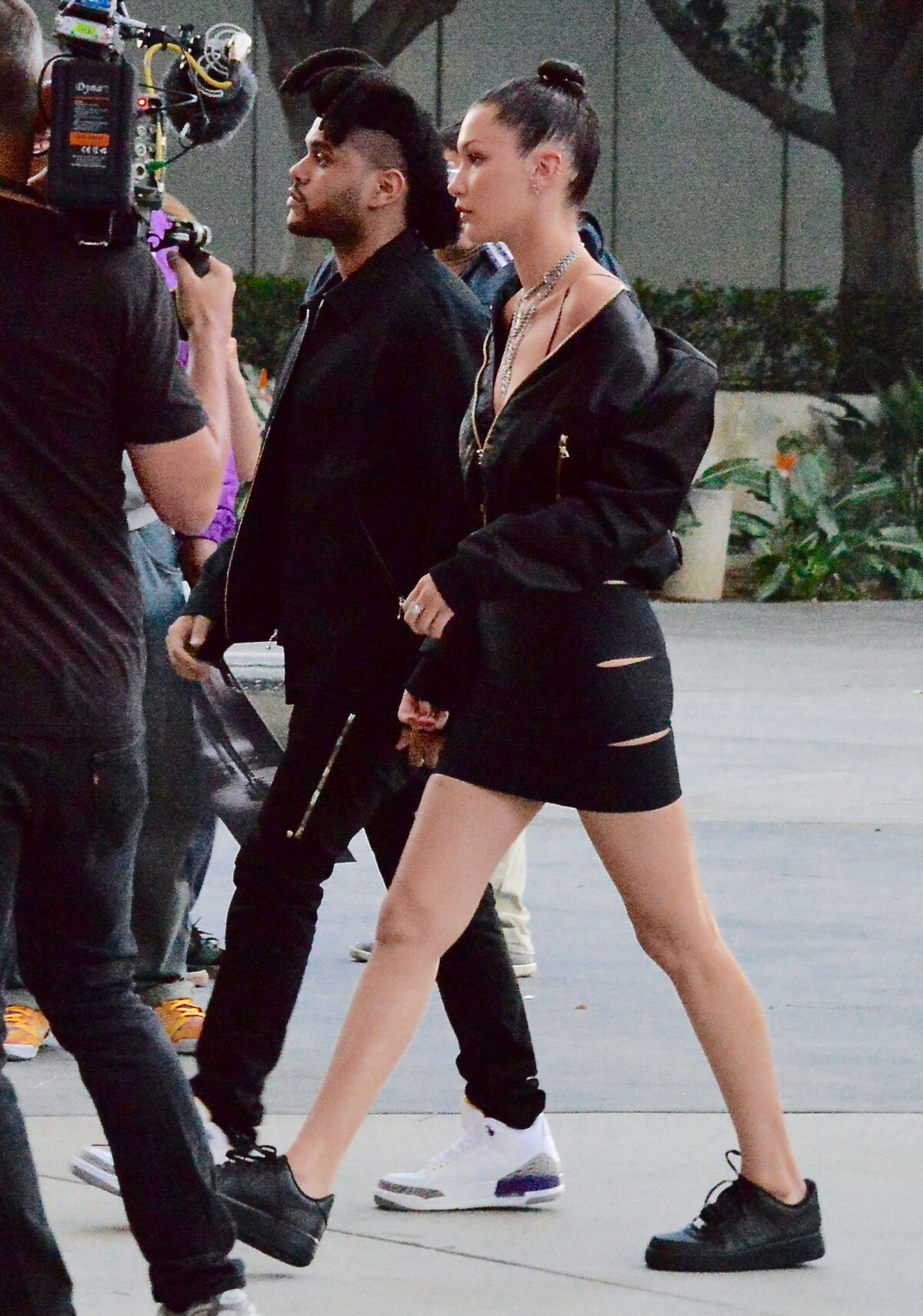 Photo : Bella Hadid et son petit ami The Weeknd au match de basket des ...