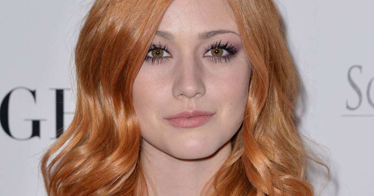 Katherine McNamara lors de la première de Mothers And Daughters à Los ...