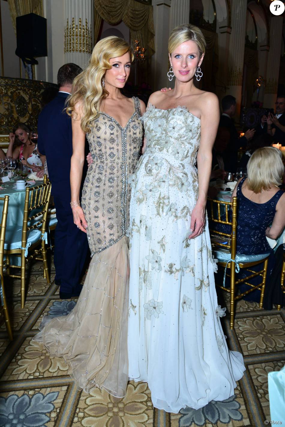 Paris Hilton, Nicky Rothschild au FIT Gala 2016 à New York. Le 9 mai ...