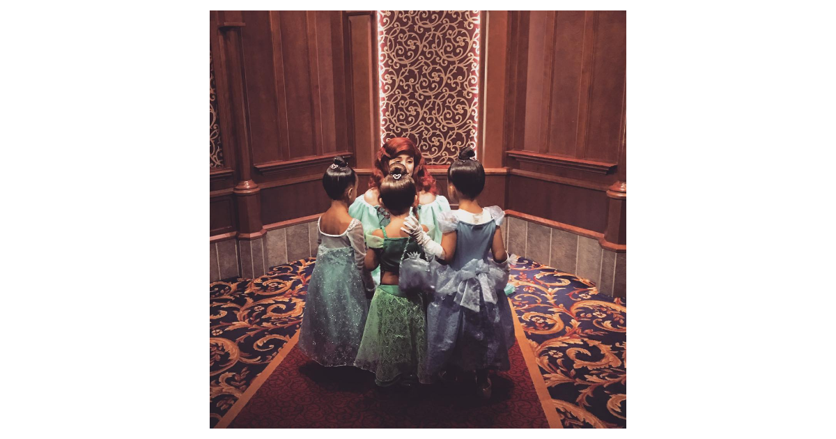 North West, Ryan Romulus (fille de Tracy Nguyen Romulus) et Penelope ...