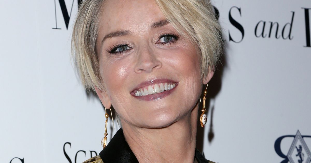 Sharon Stone assiste à la première de ''Mothers And Daughters'' à Los ...