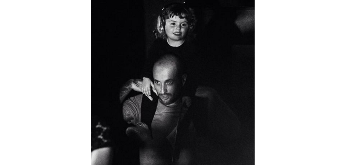 Photo : Alex Peyrat et sa fille Romy. Photo publiée sur Instagram en ...