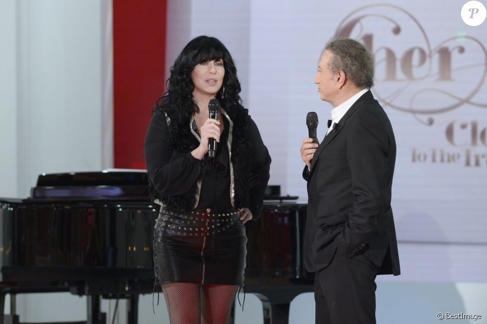 La chanteuse Cher sur le plateau de l'emission Vivement dimanche a ...