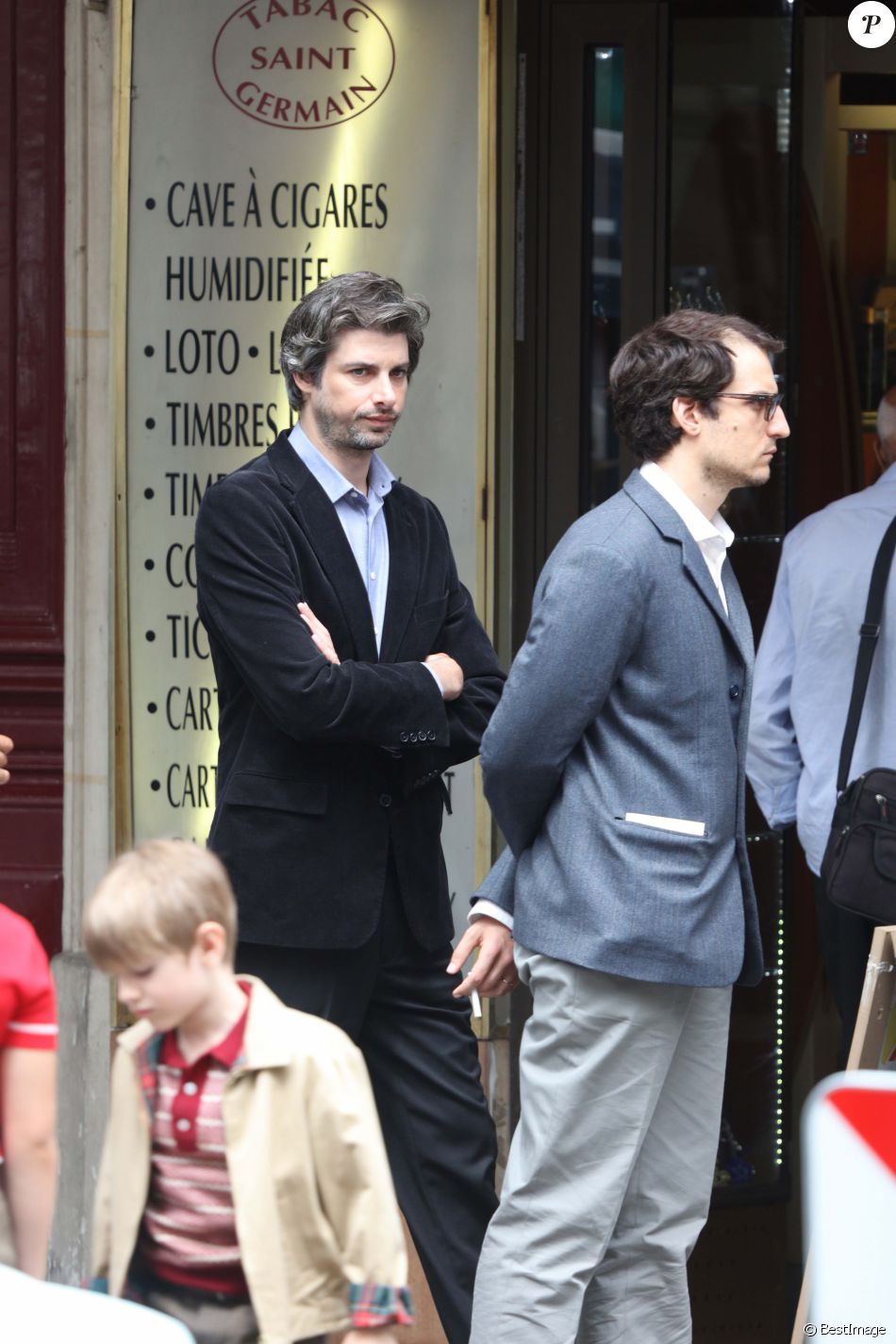 Micha Lescot, Louis Garrel - Tournage du film de Michel Hazanavicius Le ...