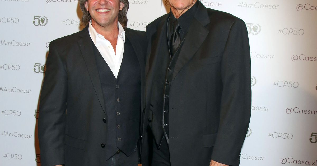 Bucky Heard et Bill Medley, Righteous Brothers - Célébrités lors du 50 ...