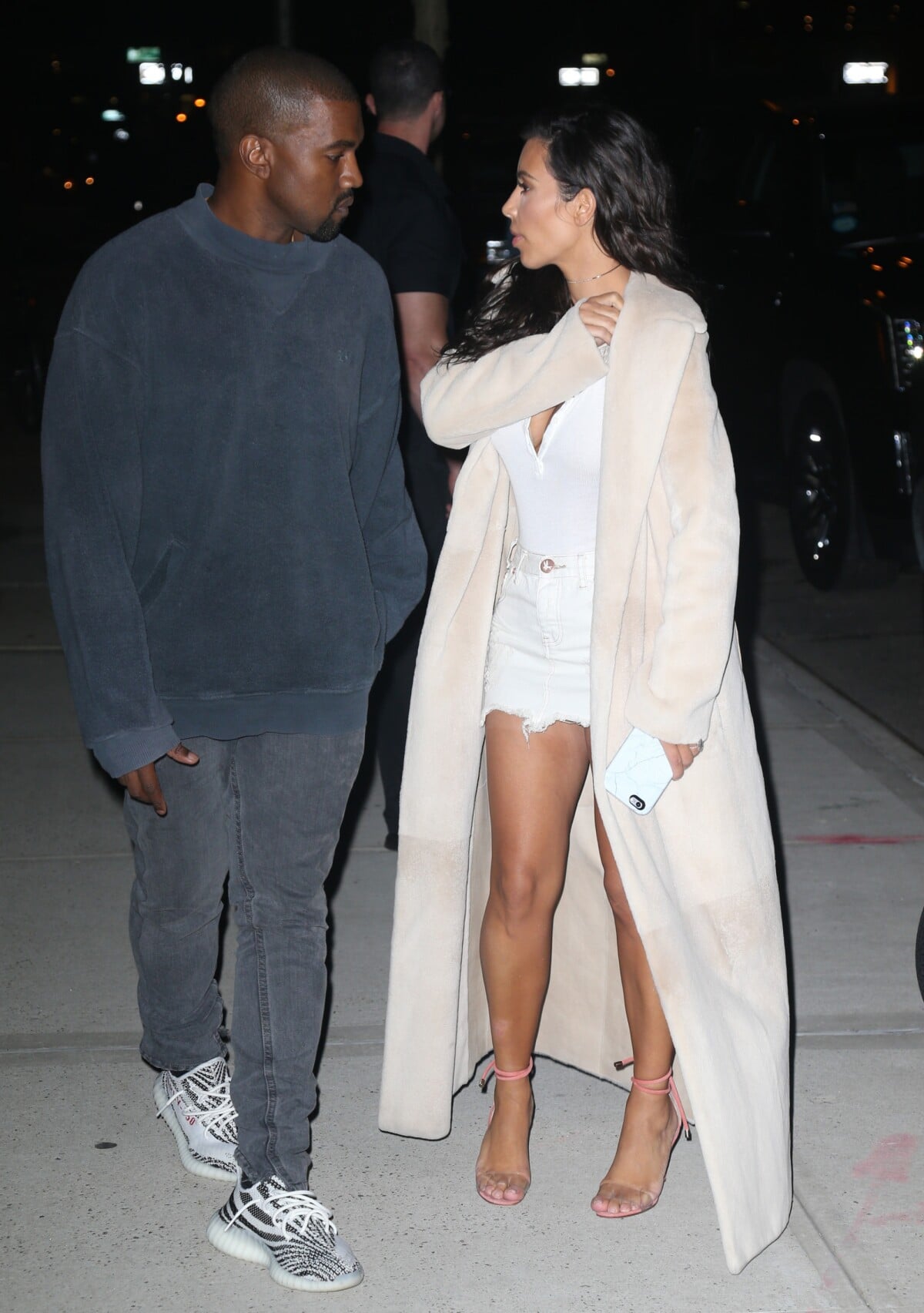 Photo : Kim Kardashian et son mari Kanye West dans les rues de New York ...