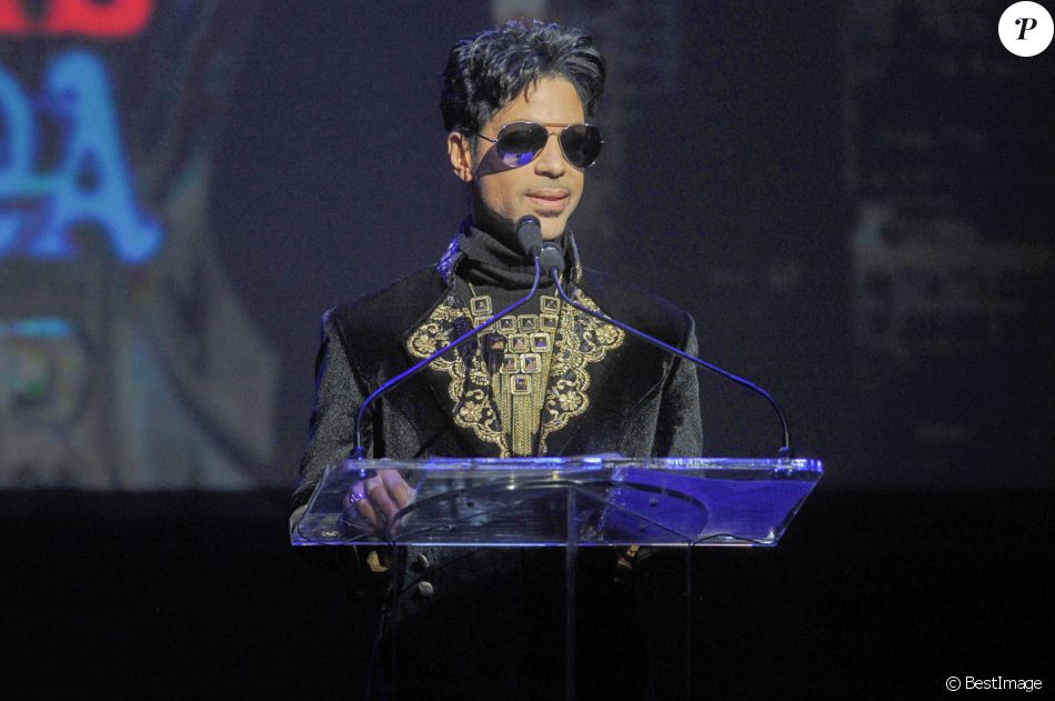 Le chanteur Prince annonce sa nouvelle tournée ''Welcome 2 America ...