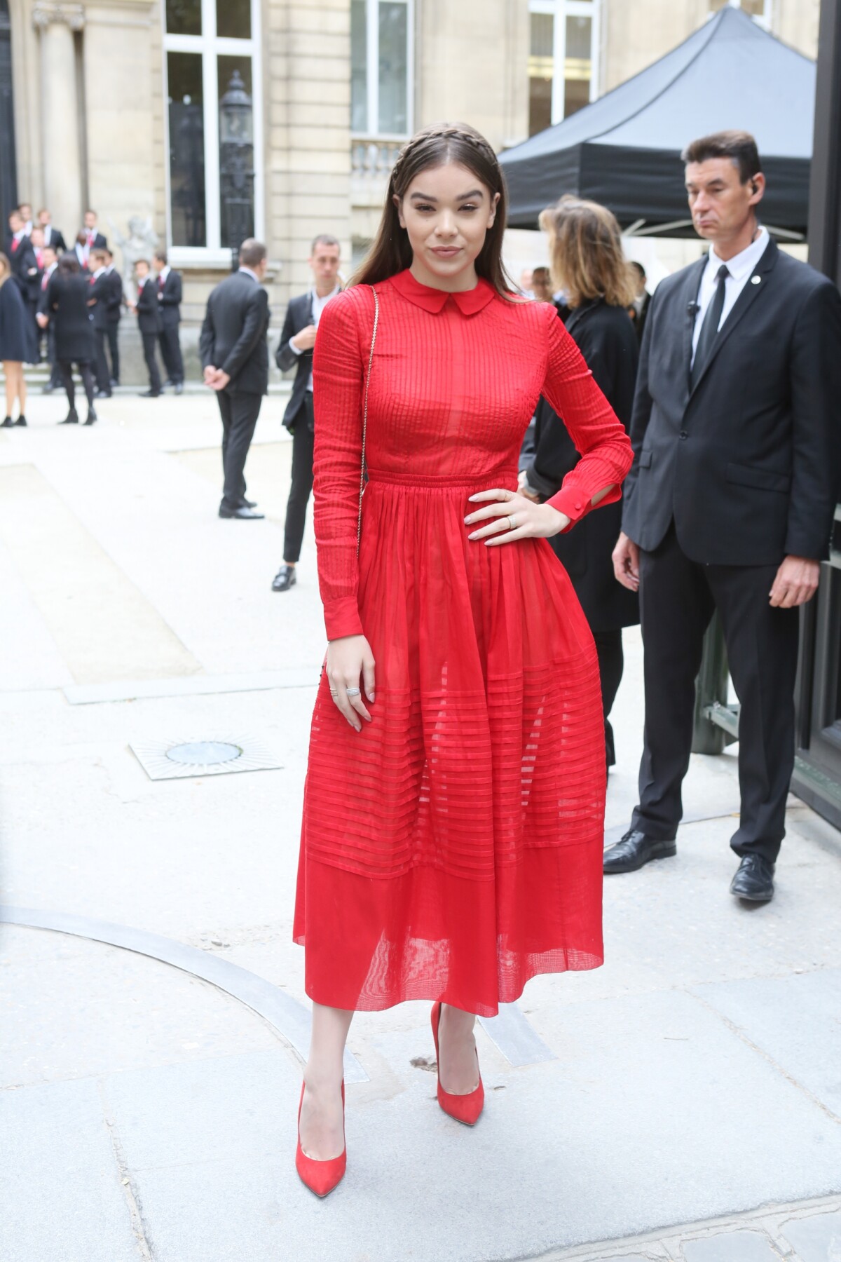 Photo : Hailee Steinfeld arrivant au défilé de mode "Valentino ...