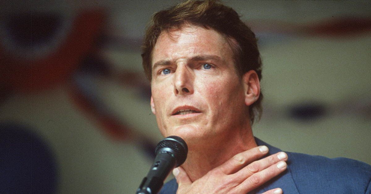 Christopher Reeve à un meeting à New York en 1980 - Purepeople