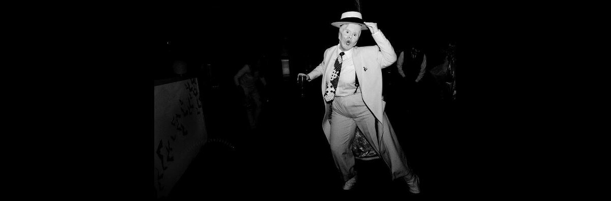 Photo : La chanteuse Adele en The Mask pour Halloween. Instagram ...