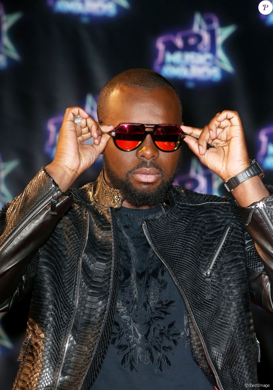 Maitre Gims à la 18ème cérémonie des NRJ Music Awards au Palais des ...
