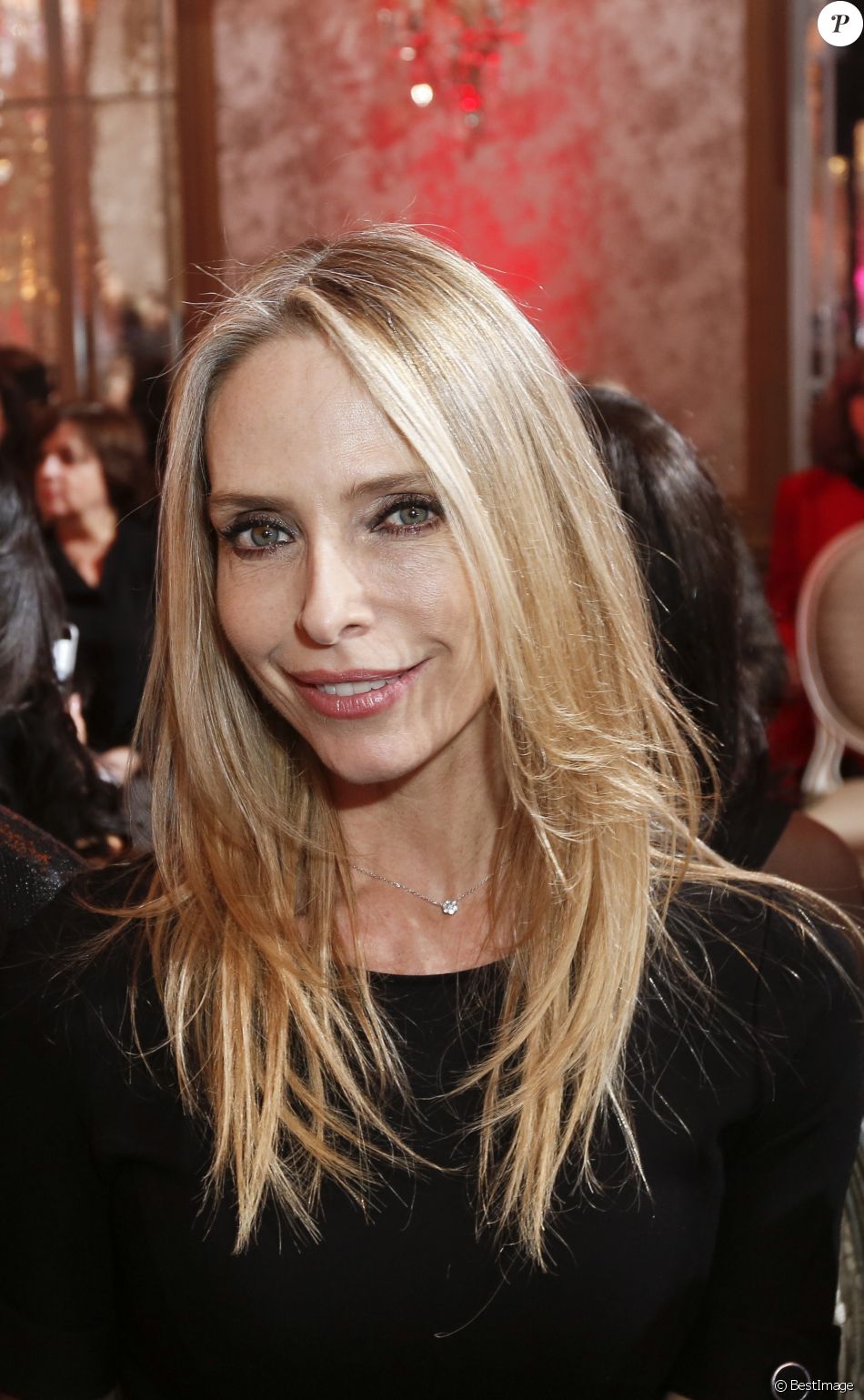 Tonya Kinzinger lors du défilé du créateur Patrick Boffa au Plaza ...