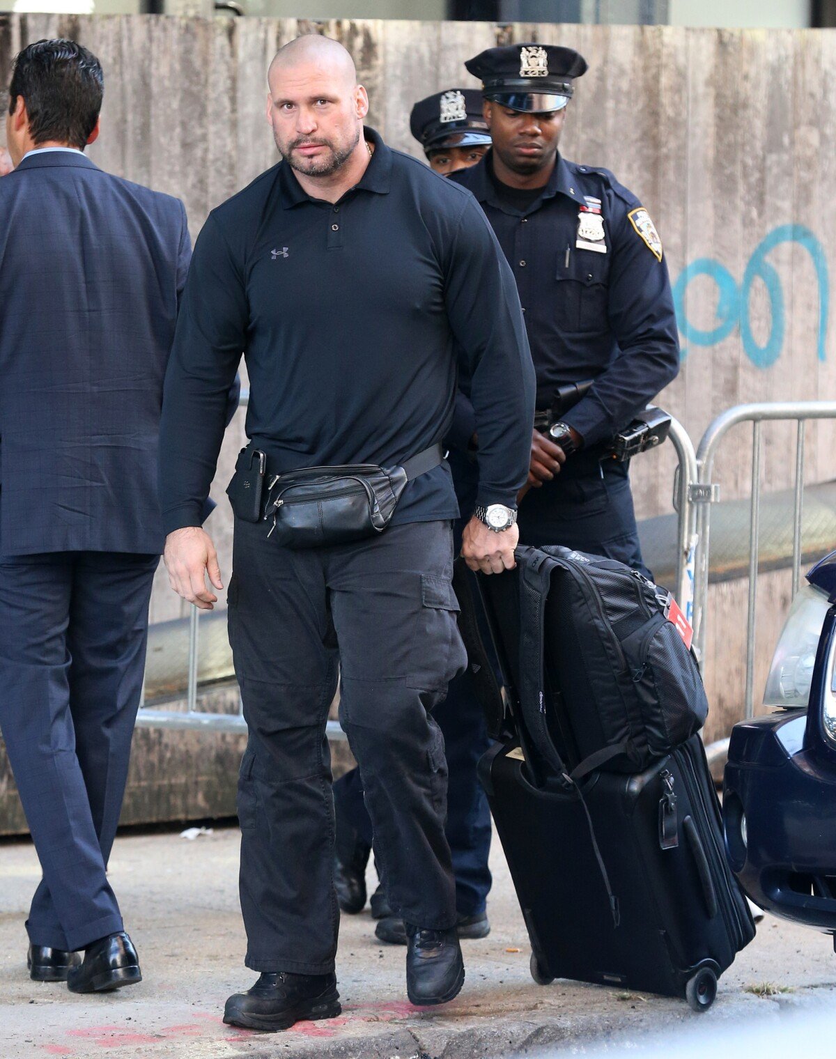 Photo : Pascal Duvier, le garde du corps de Kim Kardashian en bas de l ...