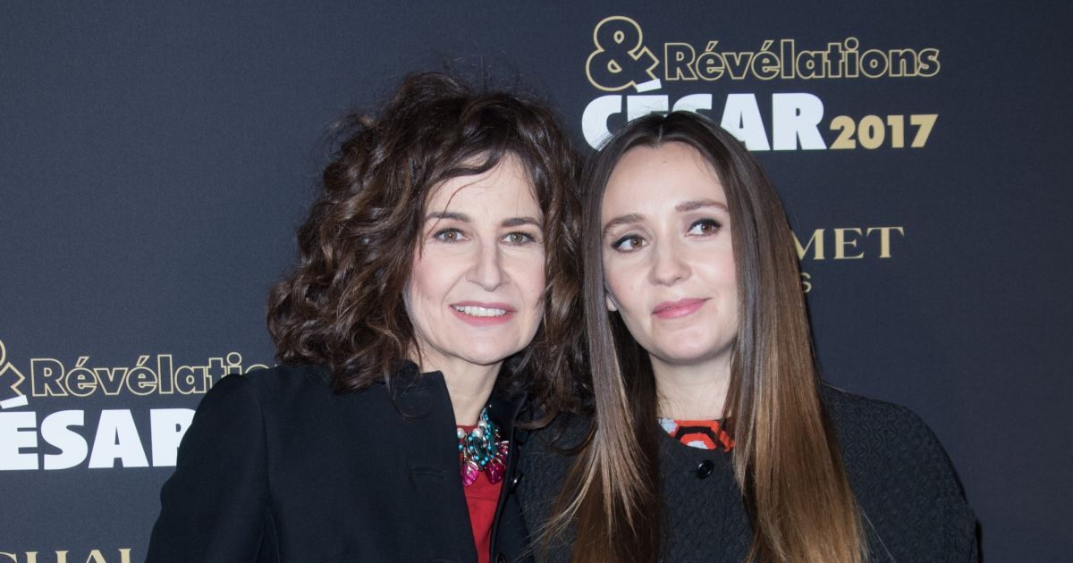 Valérie Lemercier et Ginger Romàn - Soirée des Révélations César 2017 ...