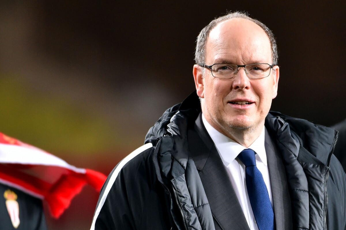 Photo : Le prince Albert II de Monaco durant le match de football de ...