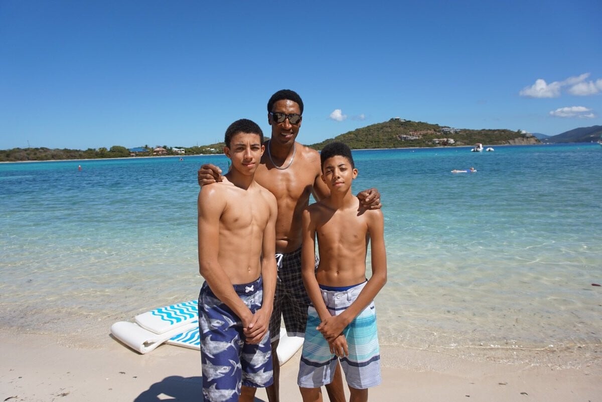 Photo : Scottie Pippen, ici avec ses fils Scottie Jr. et Preston, et sa ...