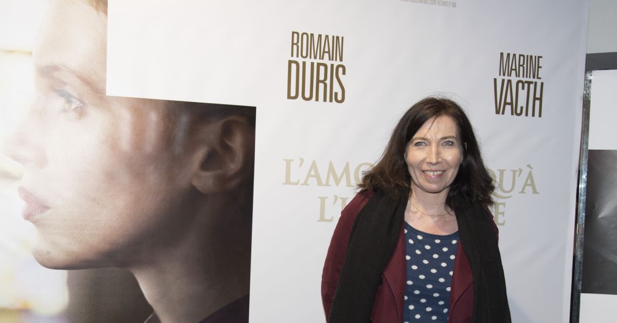Elise Larnicol à la première de La Confession au cinéma UGC des Halles ...