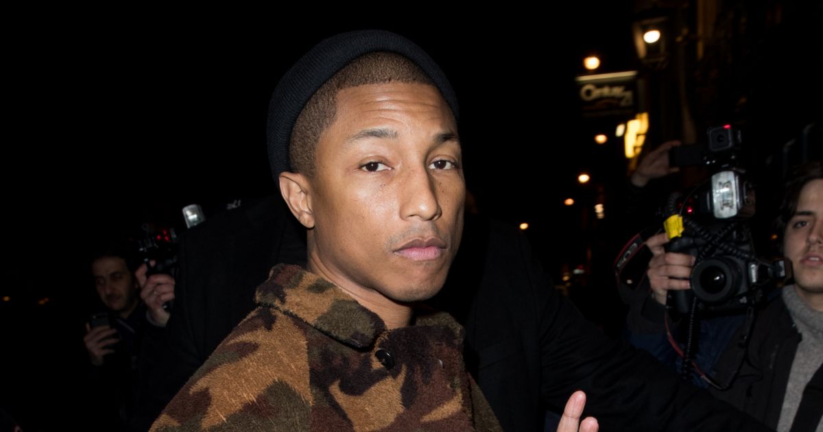 Pharrell Williams arrive au restaurant Lapérouse pour assister au dîner ...
