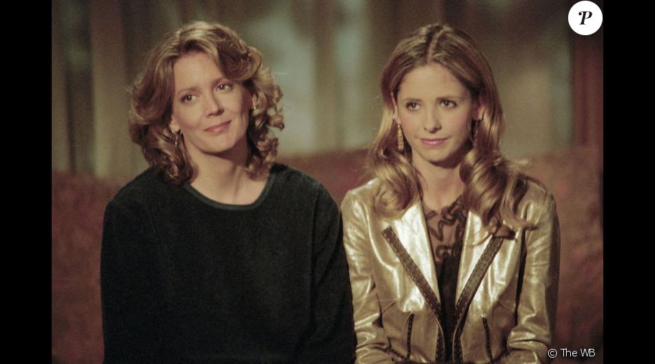 Kristine Sutherland, alias Joyce Summers dans Buffy, aux côtés de Sarah ...