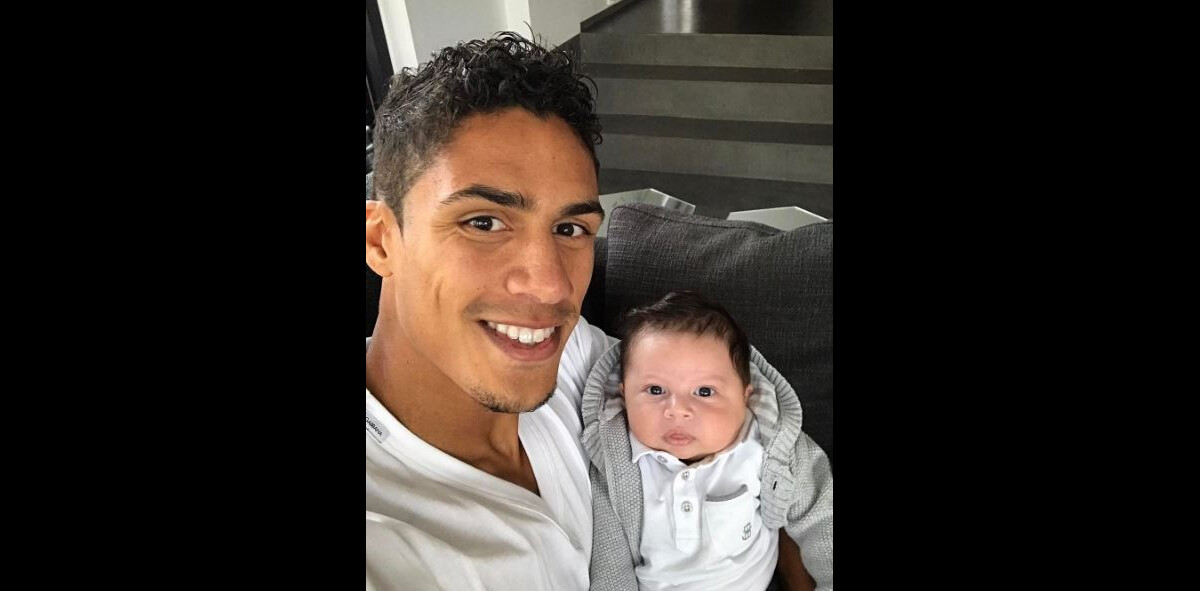 Photo : Raphaël Varane pose avec son fils Ruben sur Instagram le 1er ...