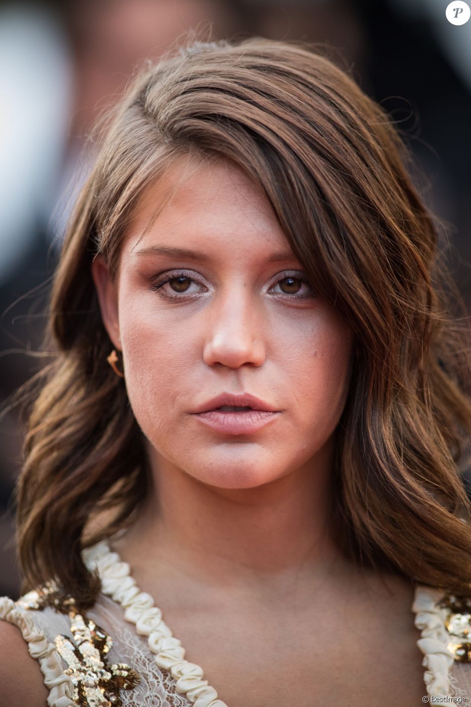 Adèle Exarchopoulos - Montée des marches de la Soirée 70ème ...