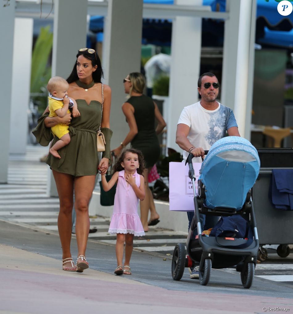 Exclusif - Arnaud Lagardère, sa femme Jade Foret et leurs enfants Liva ...