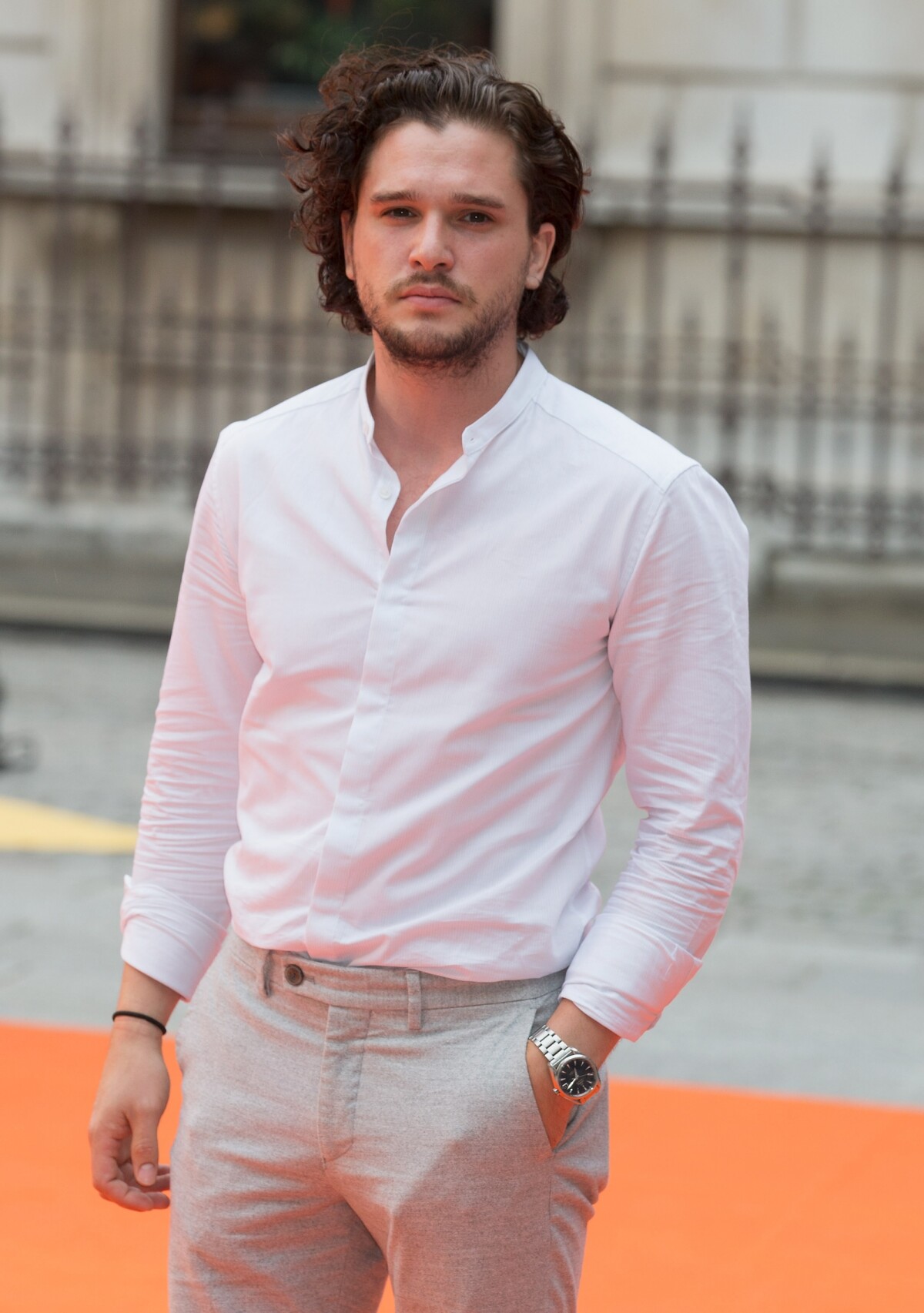 Photo : Kit Harrington - Vernissage de la Summer Exhibition de la Royal ...