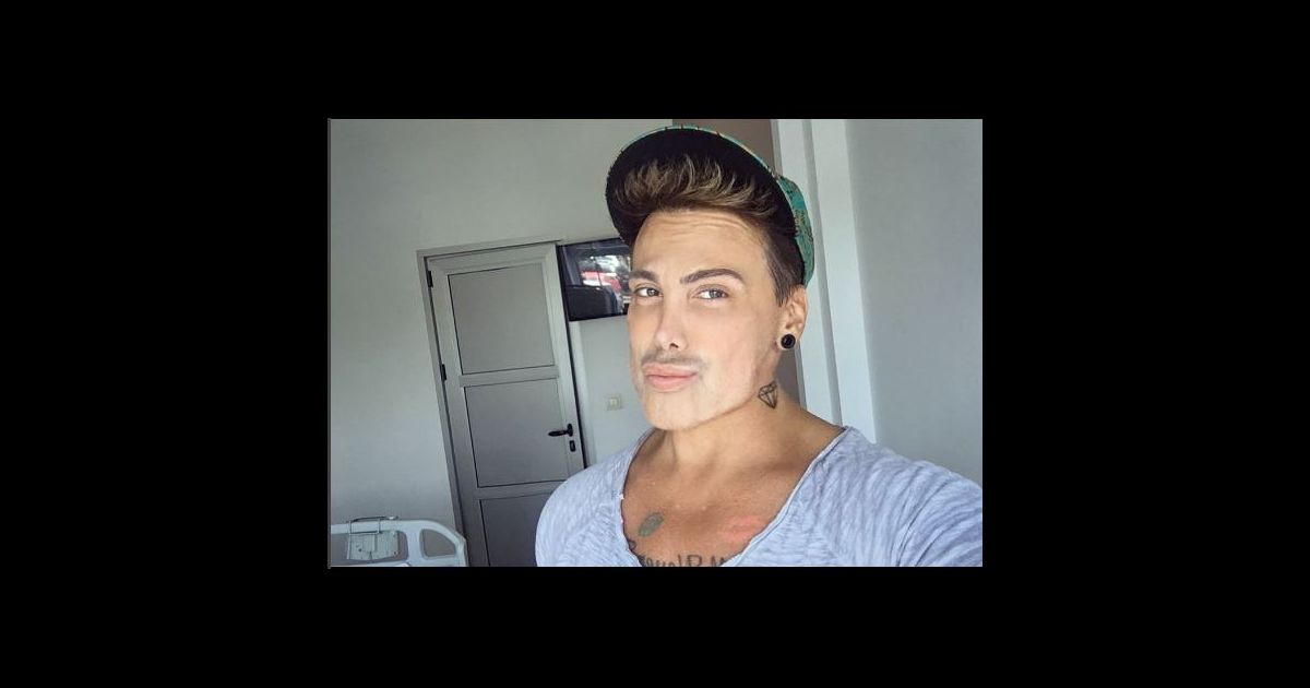 Neven Ciganovic dans sa chambre d'hôpital à Belgrade. Instagram, le 7 ...